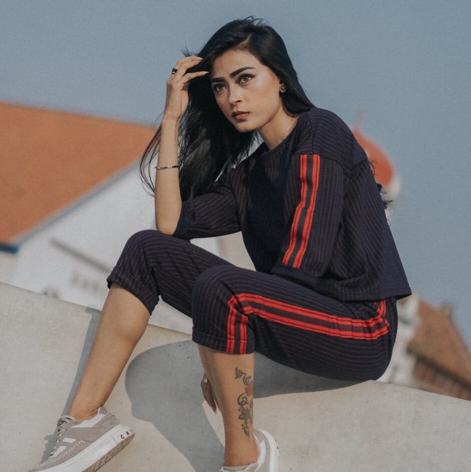 Home v2 - Metro Garments